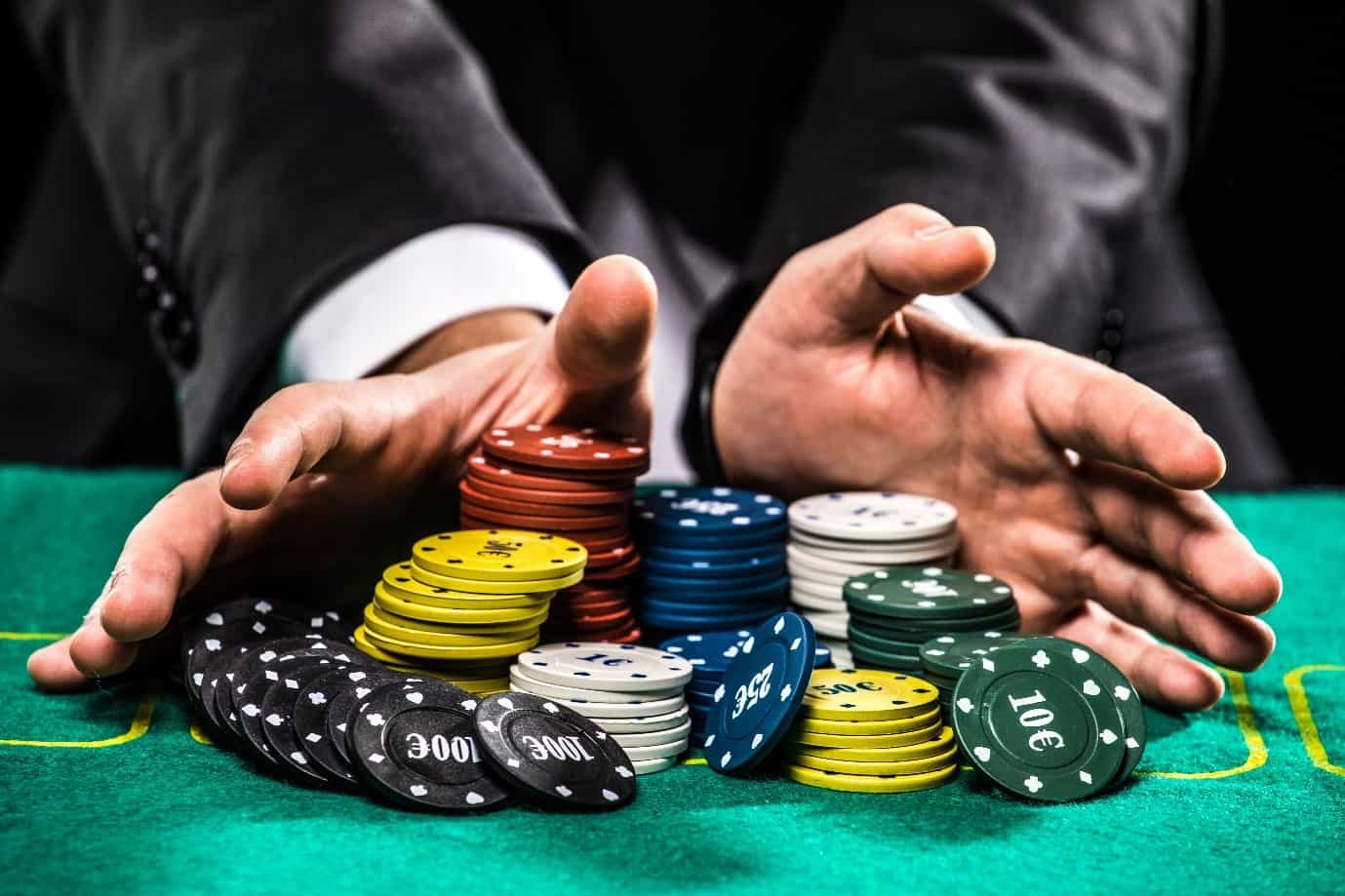 How to Become a Professional Gambler - Boost My Budget